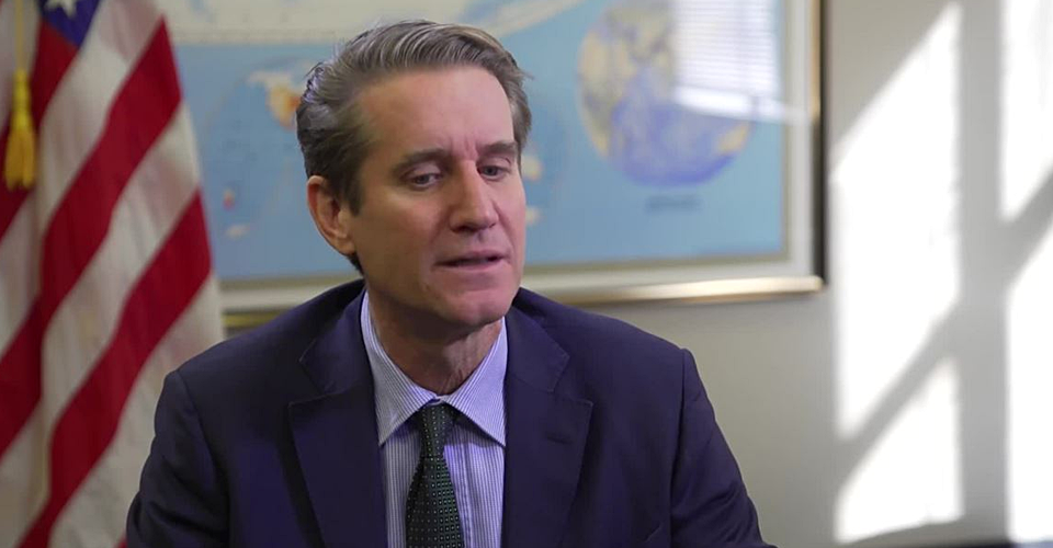 US helps as long as Ukraine fights - Matthew Bryza. Espreso