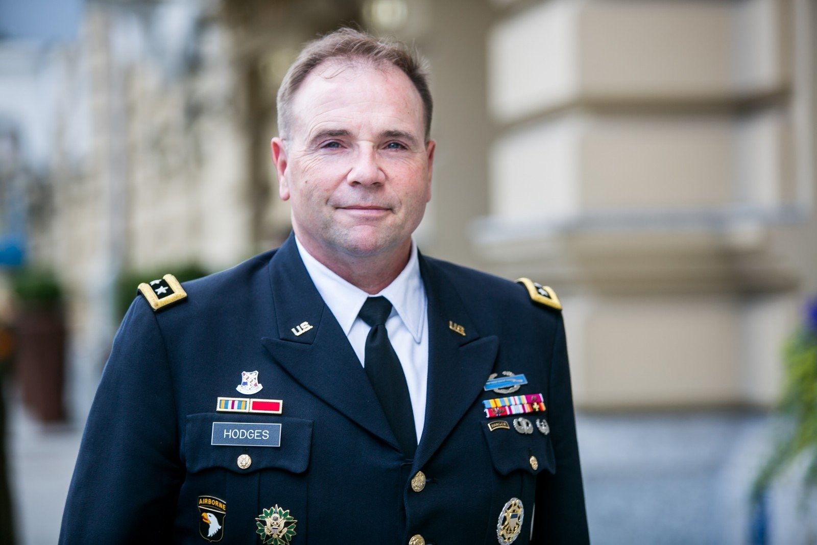 “Ukraine has the right to defend itself”: Ben Hodges on attacks on ...