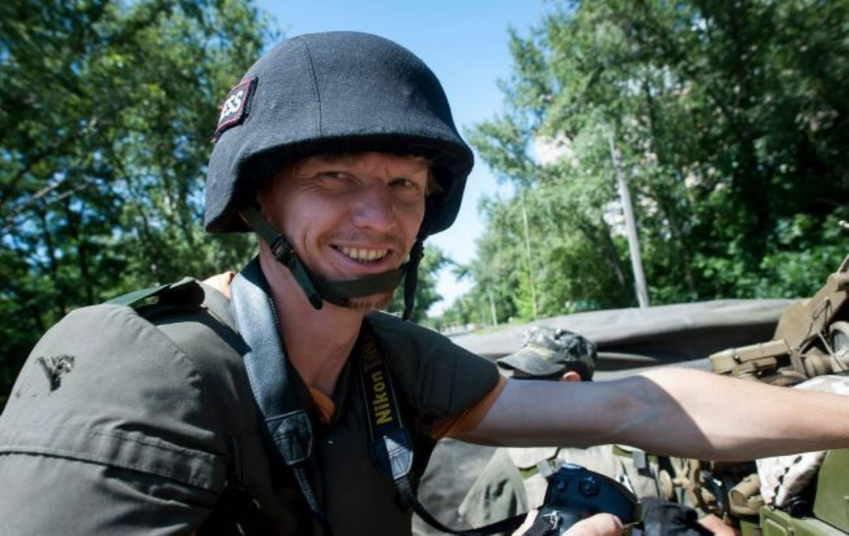 Zelensky awarded killed photojournalist Max Levin with the Order "For ...