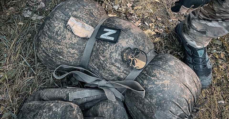 Over a hundred coffins with bodies of dead Russian soldiers delivered ...