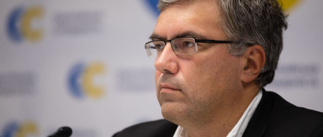 Sanctions, ignoring, and countering propaganda destroy aggressor. Espreso