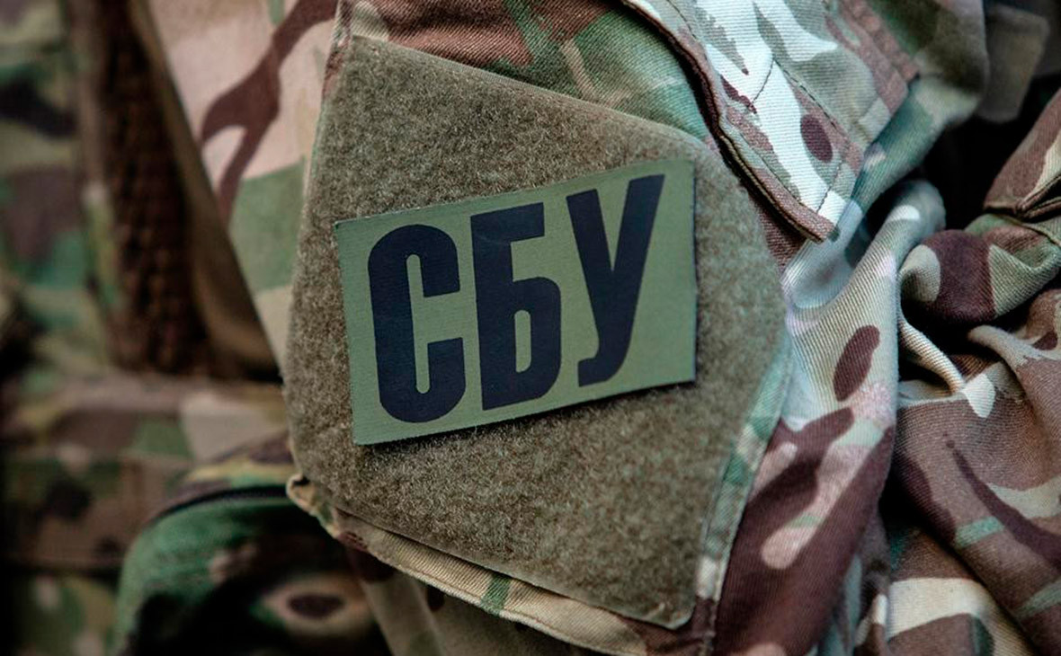Ukraine's SBU counterintelligence targets Russian tank, 15 soldiers ...