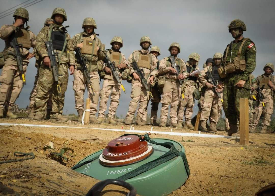 Ukrainian Defense Force aviation strikes 13 areas where Russian ...