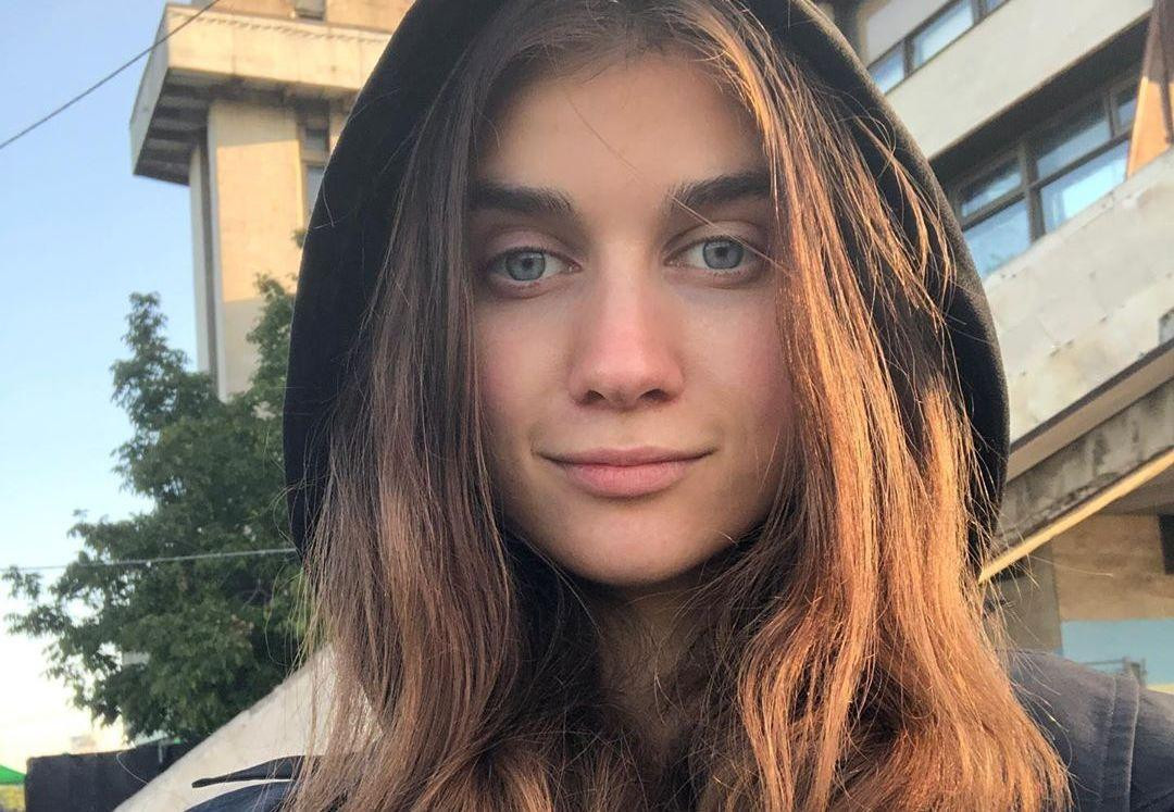 Під час виступу у Тернополі співачка Jerry Heil впала в оркестрову яму