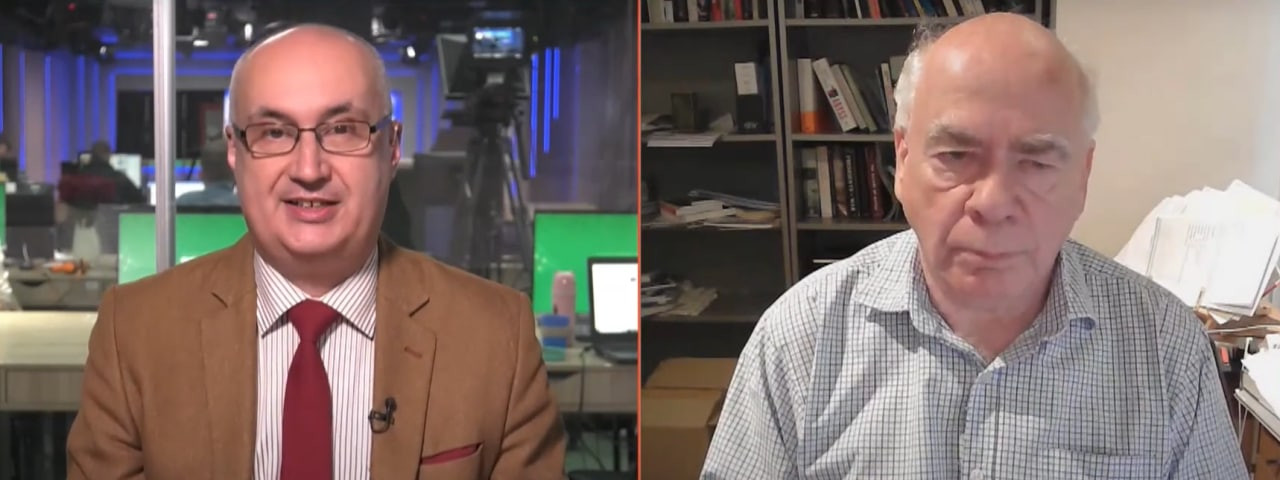 Lawrence Freedman: "Putin uses nuclear weapons as a deterrent to NATO ...