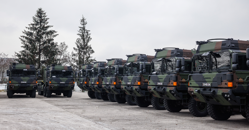 Ukraine will receive batch of MAN HX 8×8 military trucks from Germany ...