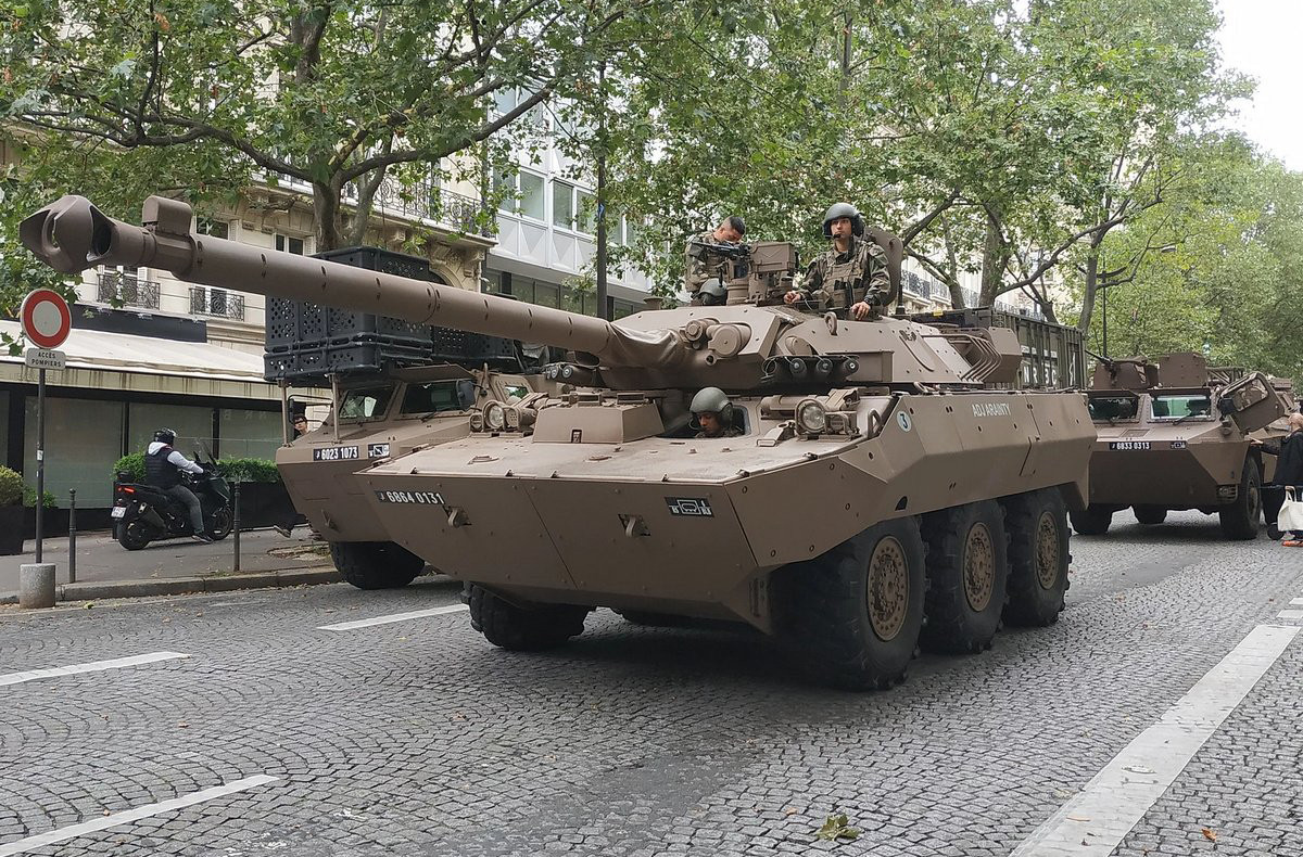 Military expert Katkov explains purpose of French AMX-10 RC armored ...