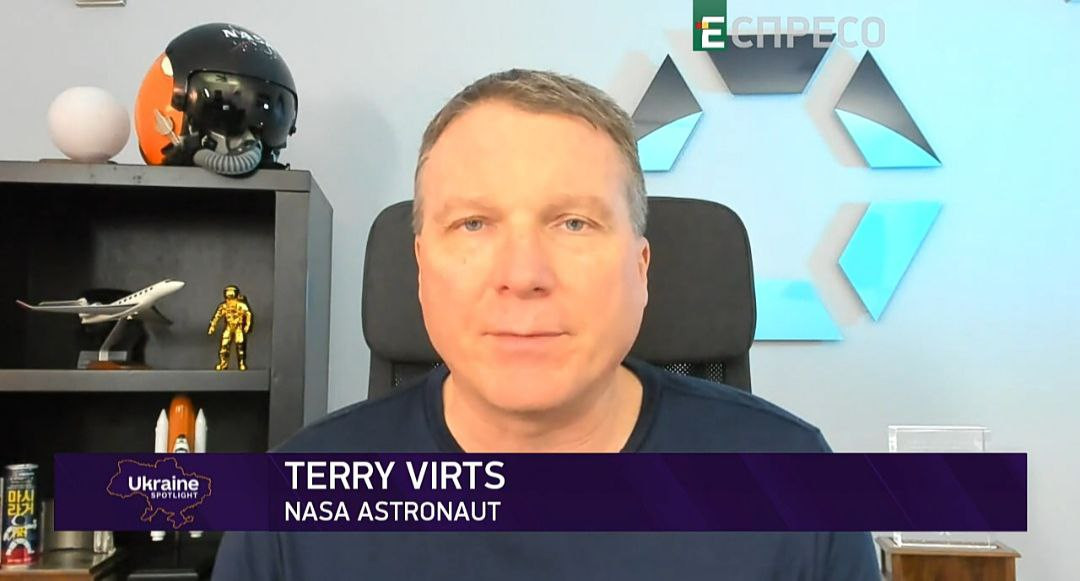 When I see Earth, I wonder why evil people like Vladimir Putin do such ...