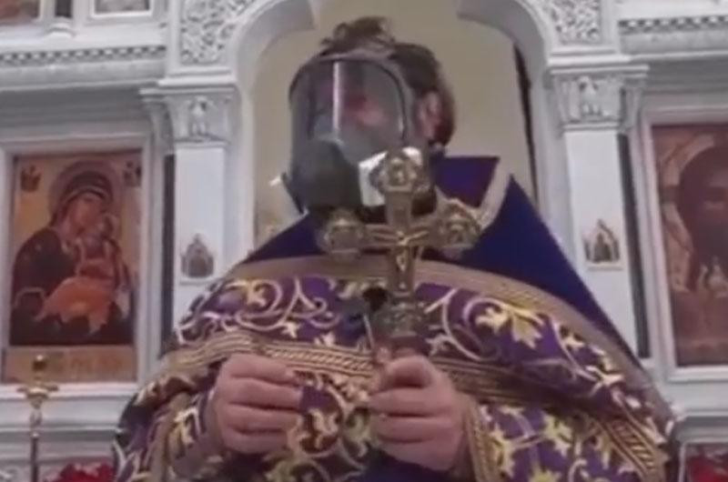 Львів'янин у рясі, який проклинає українців і закликає убивати