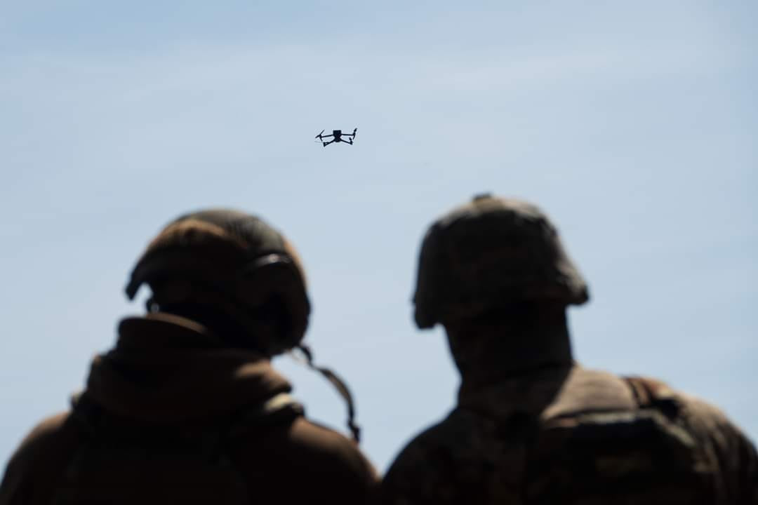 У Мінцифри показали окопний РЕБ PARASOL українського виробництва