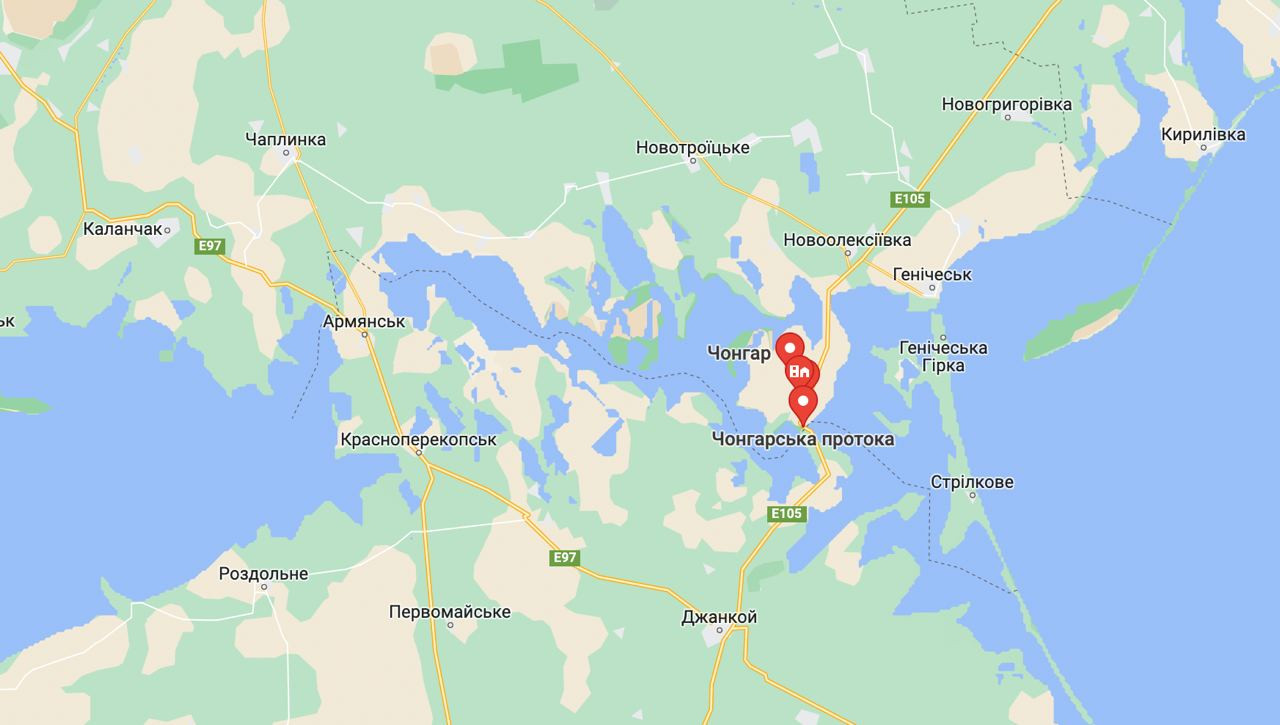 Russians have only one road left through Armyansk connecting Crimea ...