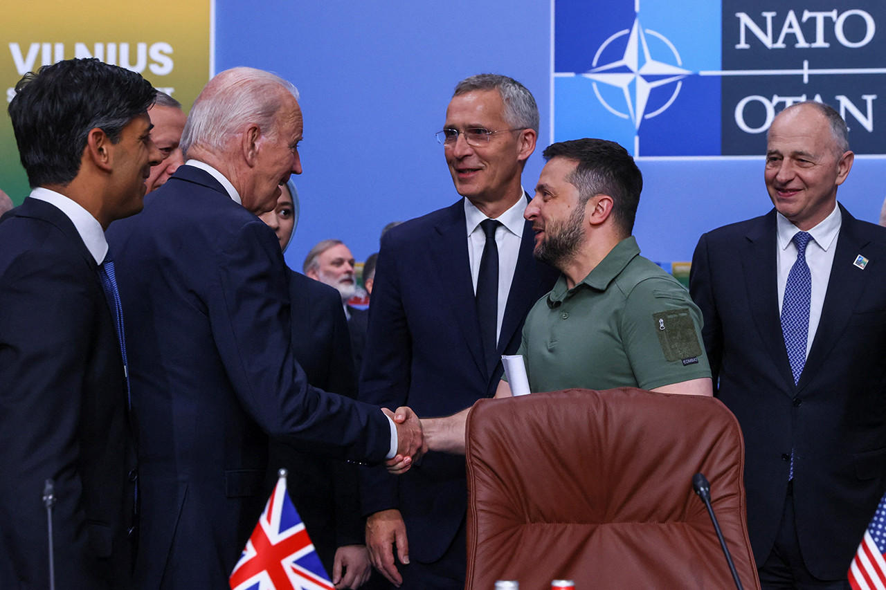 Weapons and security guarantees for Ukraine: details on NATO summit in ...