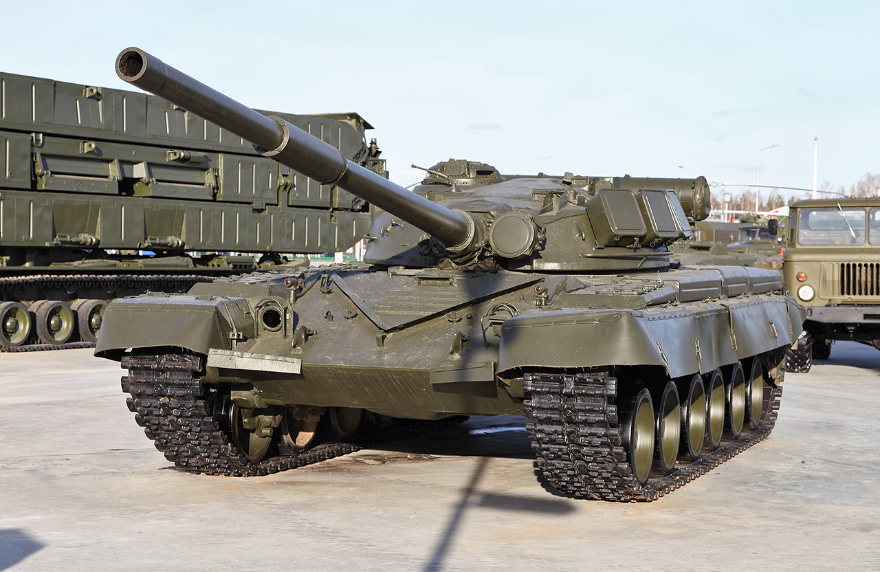 Russia plans to resume production of Soviet T-80 tanks from scratch
