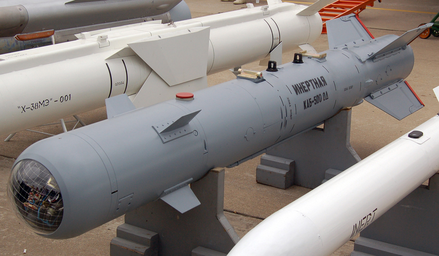 NATO, Ukraine test countermeasures against Russian glide bombs