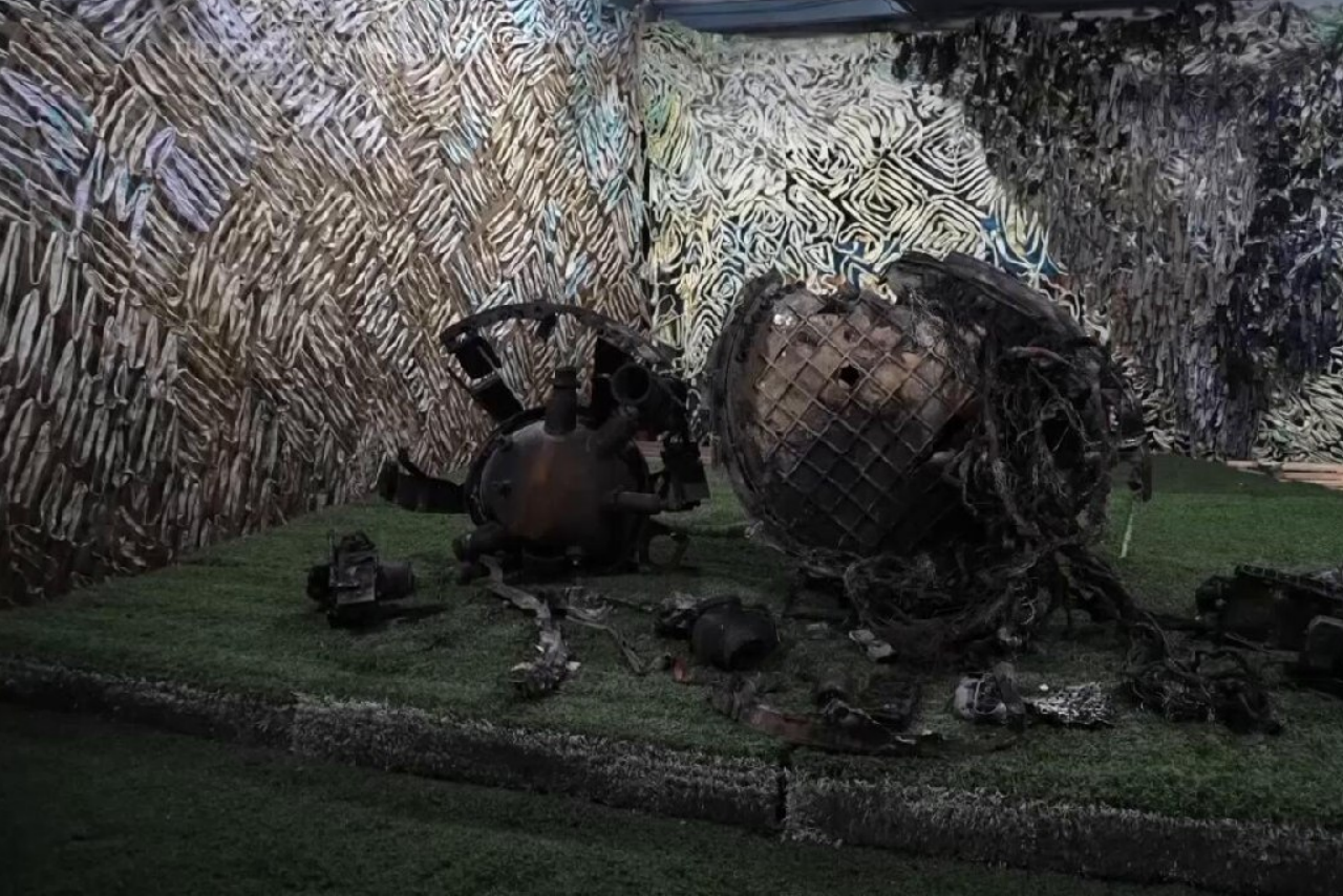 Oreshnik strike on Dnipro: Ukraine shows missile wreckage