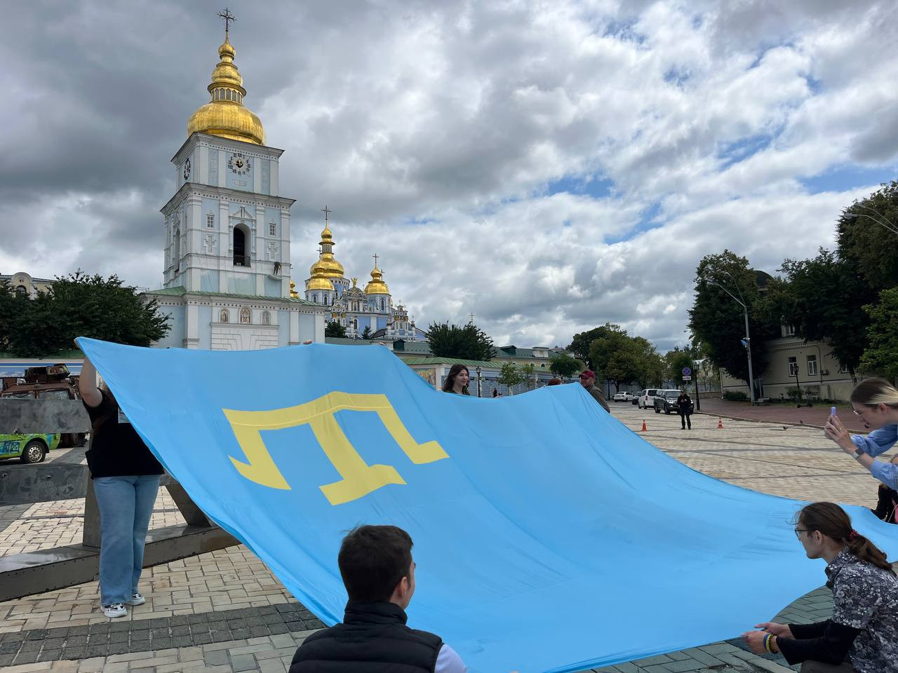 Kyiv raises blue flags with golden tamga to honor Crimean Tatar flag day